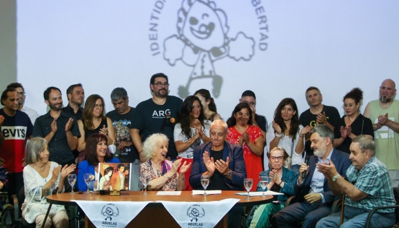 Abuelas de Plaza de Mayo encontró al nieto 132 - DESDE LAS BASES